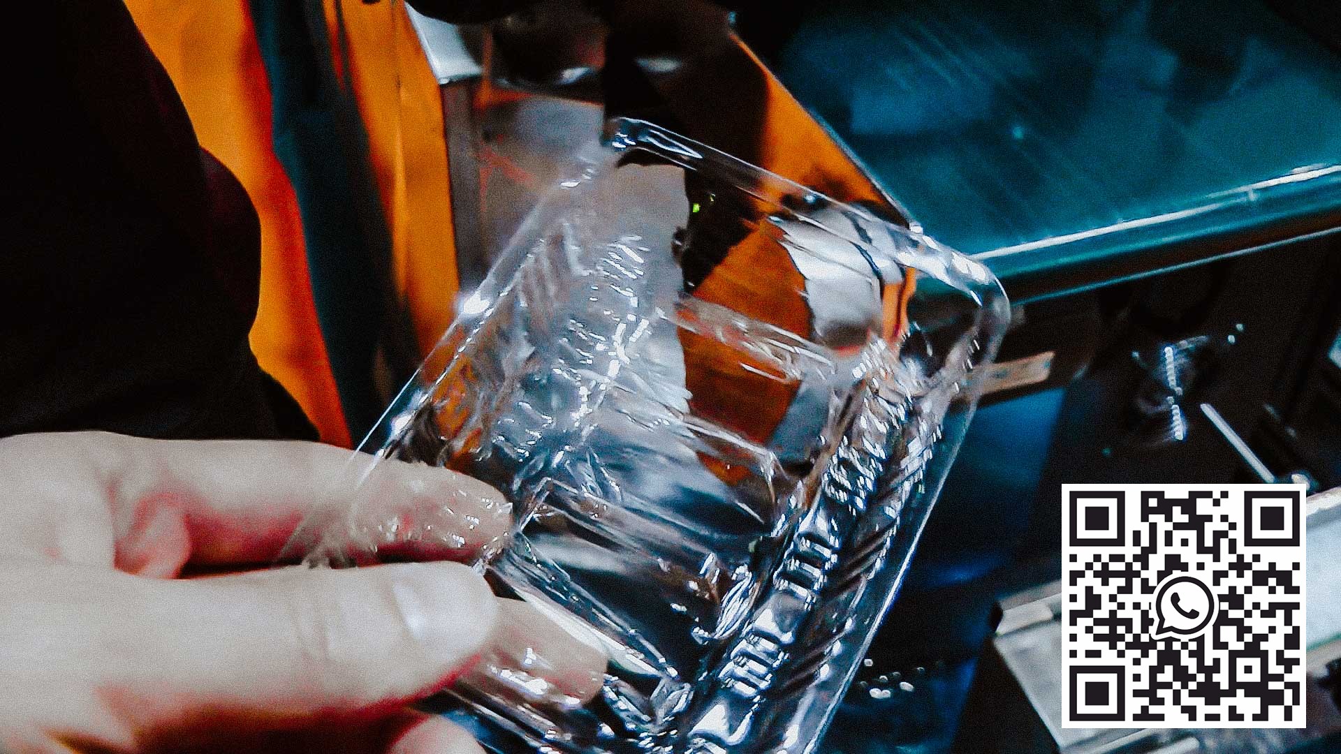 Máquina automática para a produção de bandejas de ferramentas em ...